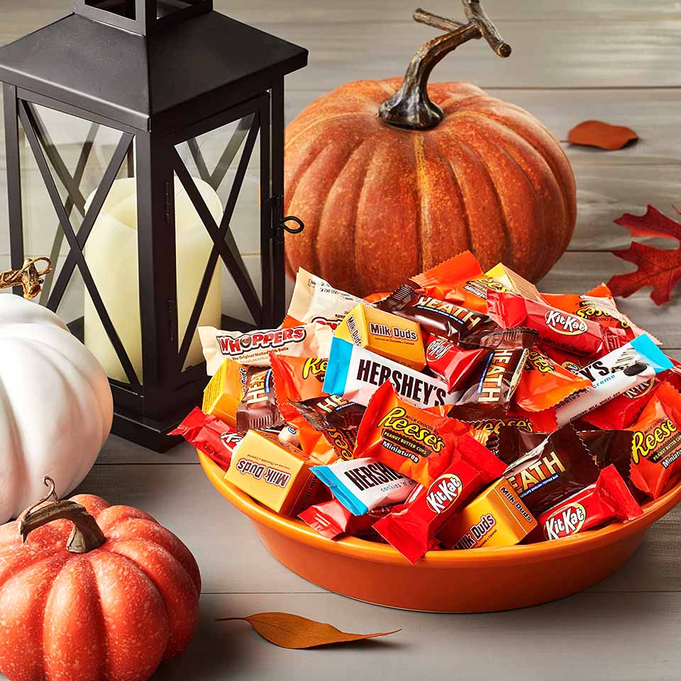 Mixed Candy Party Packs For A Sweet Halloween