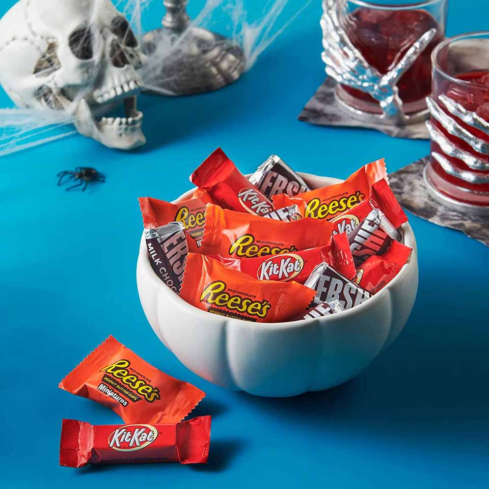 Mixed Candy Party Packs For A Sweet Halloween