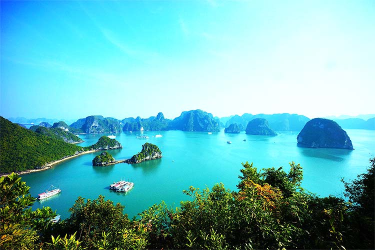 Ha Long Bay Vietnam amazing emerald waters, limestone islands
